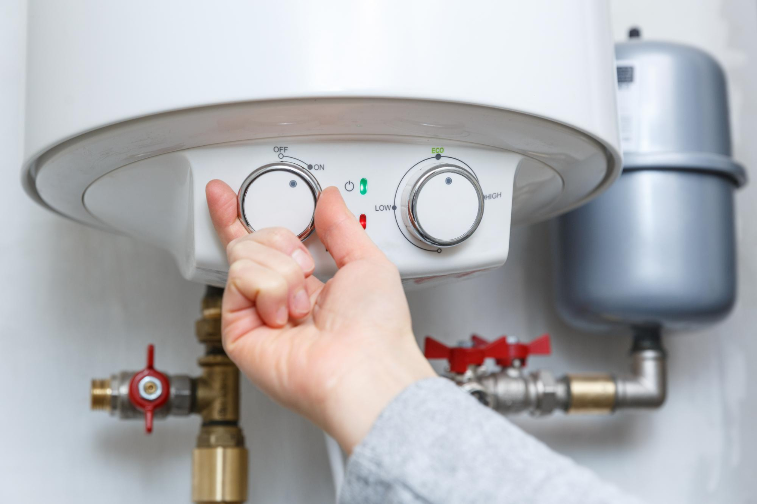 Extend Your Water Heater’s Lifespan in Summer